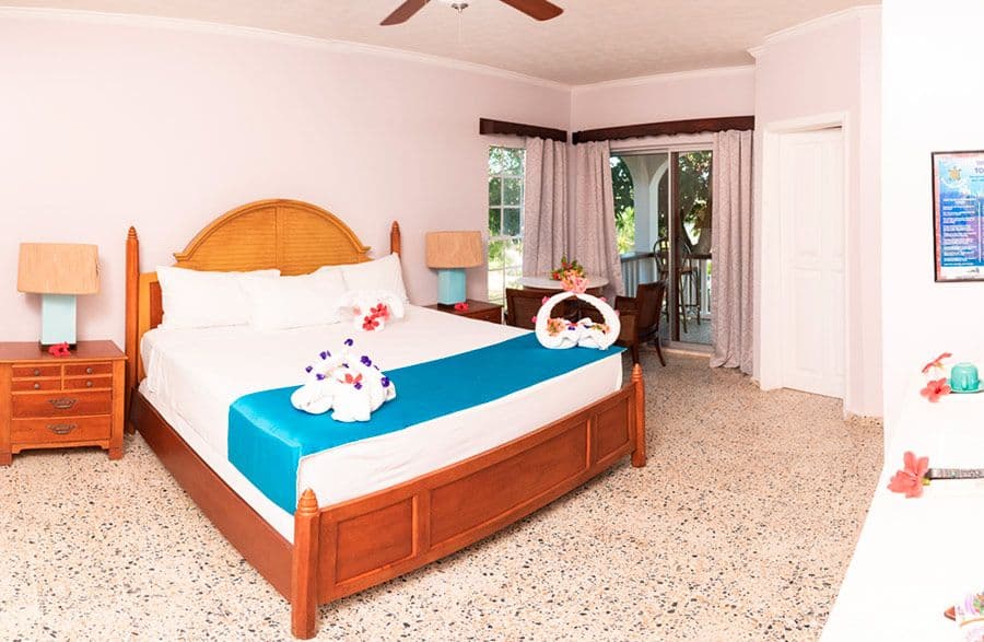 Best Inclusions in Roatan | Turquoise Bay Dive Resort